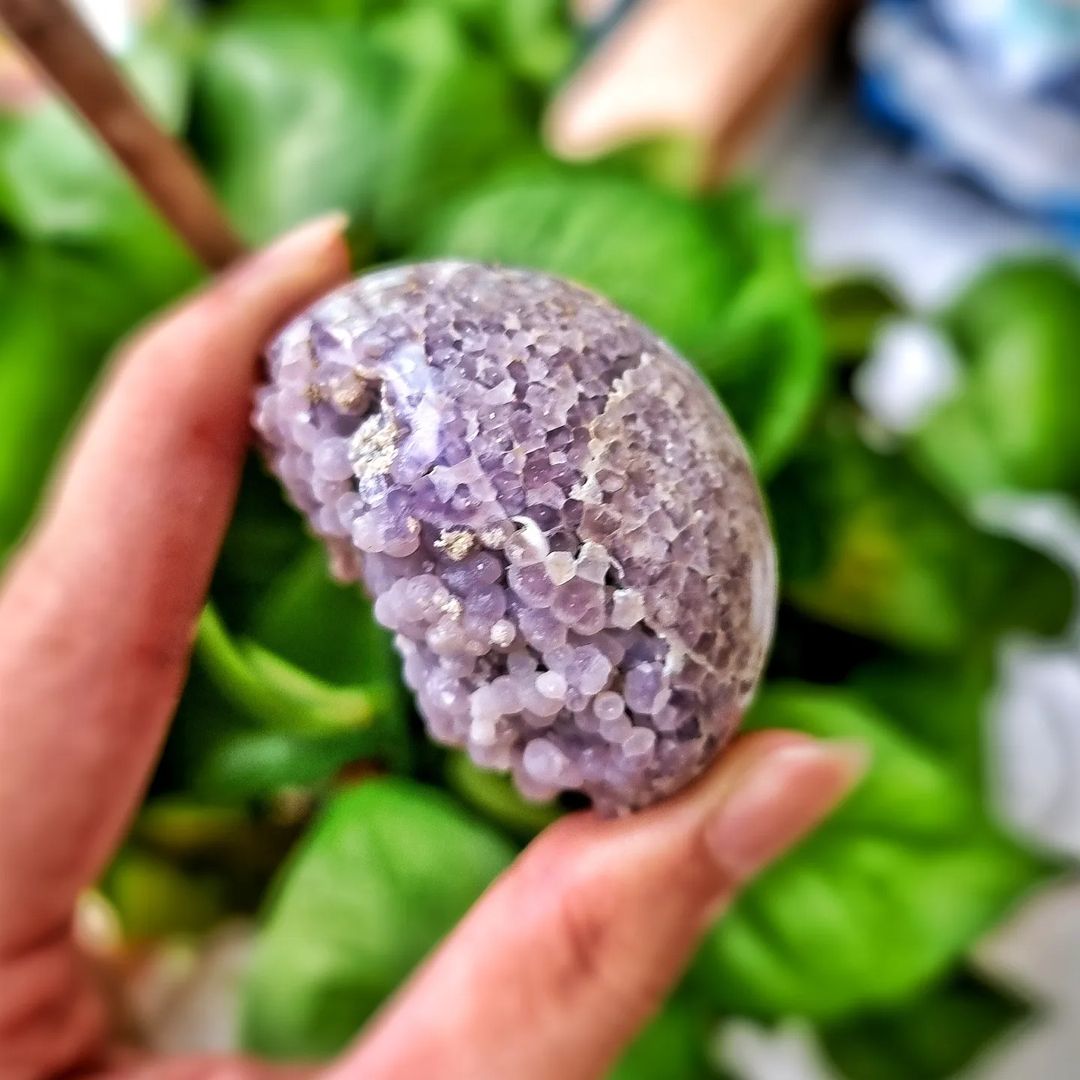 Grape Agate Cluster Open Egg – Sanctum of the Soul